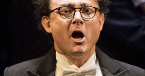 Yann Beuron Biographie Ôlyrix