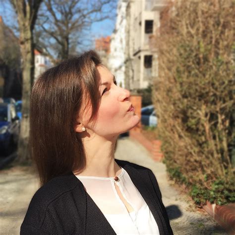 Simone Eden Grafikdesignerin Collaborative Marketing Club Cmc