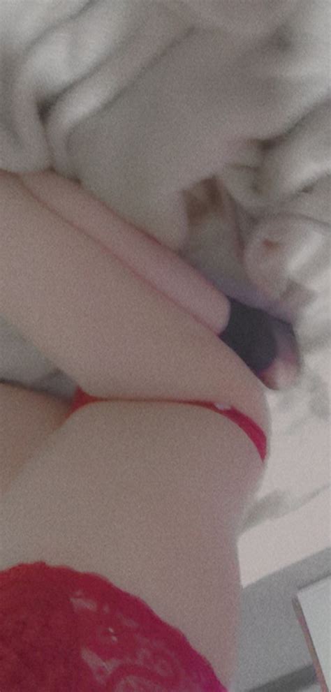 جوراب شیشه ایی با شورت قرمز مامانی