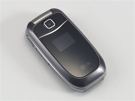 Lg Flip Phone Boosts Budget Line Up Techradar