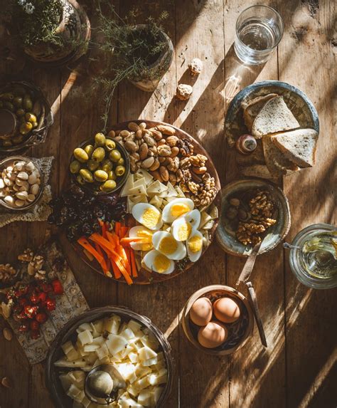 21 Low Carb Snacks To Satisfy You Between Meals
