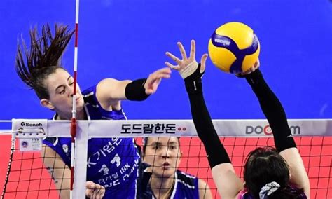 스포키 포토 아베크롬비 강력한 스파이크