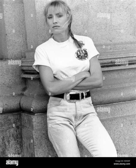 Hunter Darleanne Fluegel Season 7 1984 91 © Stephen J Cannell
