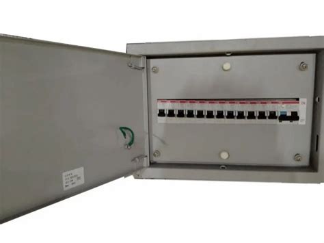 12 Way SPN Distribution Box IP33 At 560 Piece In Kolkata ID 24102280873