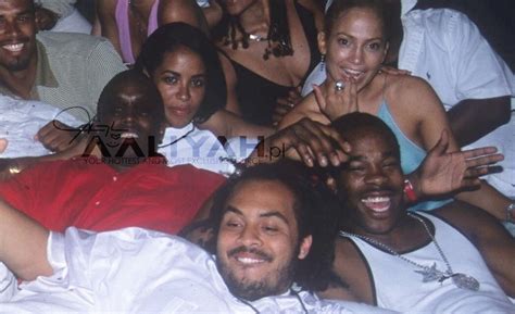 Twitter Has Now Discovered That Uncomfortable Picture Of Aaliyah At Diddys White Party Yikes