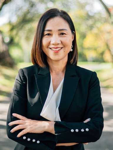 Cindy Yu Residential Sales Barfoot And Thompson Ltd Licensed Reaa
