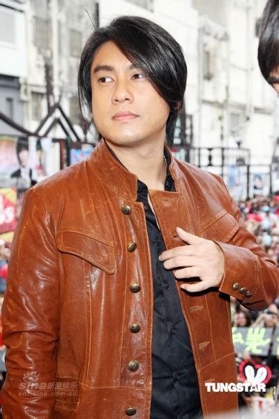 图文：f4新歌见面会 朱孝天带伤上阵手机新浪网