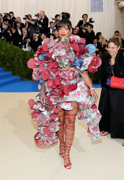 Tous Les Looks Du Tapis Rouge Du Met Gala 2017 Riviera Magazine Met