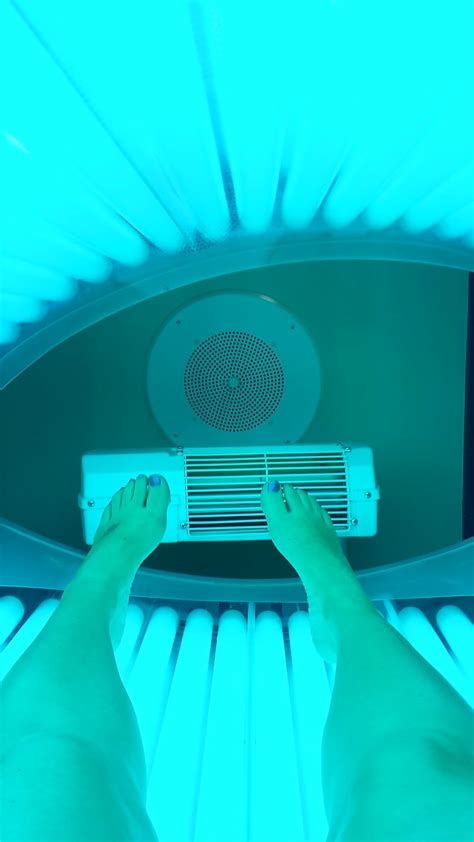 Tanning Bed Feet Porn Pictures Xxx Photos Sex Images 1650216 Pictoa