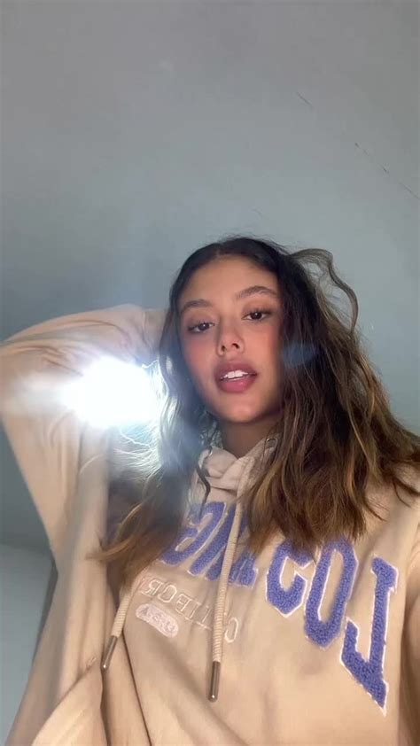 Ig Pamelafloresx Pamelafloresx Urlebird