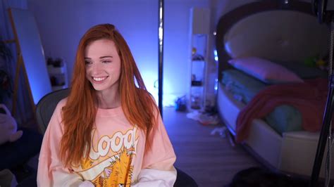 Amouranth Too Stunned To Speak After Receiving 70000 In Cash And More