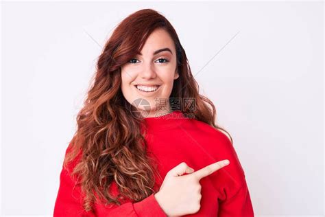 年轻漂亮的女人穿着休闲服高清图片下载 正版图片504377710 摄图网