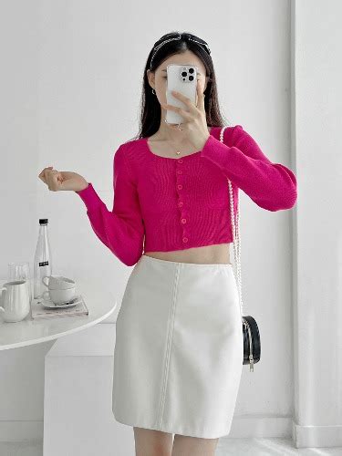 패션 바이 카카오 5color 기본 스퀘어 넥 긴팔 크롭 슬림핏 가디건 여친룩 주말룩 데이트룩 소개팅룩 피크닉룩 여행룩 개강룩 코디 러블리한 귀여운 여자 옷 쇼핑몰