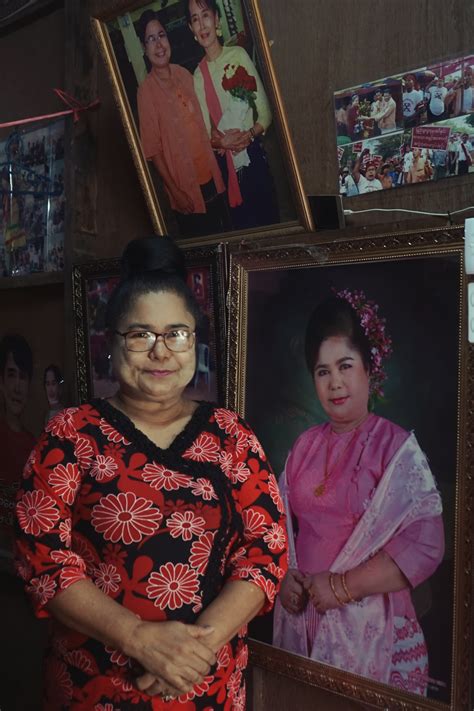 ခြိမ်းခြောက်မှုတွေကြောင့် အပြုံးမပျက်တဲ့ ကောလင်းမြို့က မူးယစ်ဆေးဝါးတိုက်ဖျက်သူဒေါ်မိမိကြီး Hi