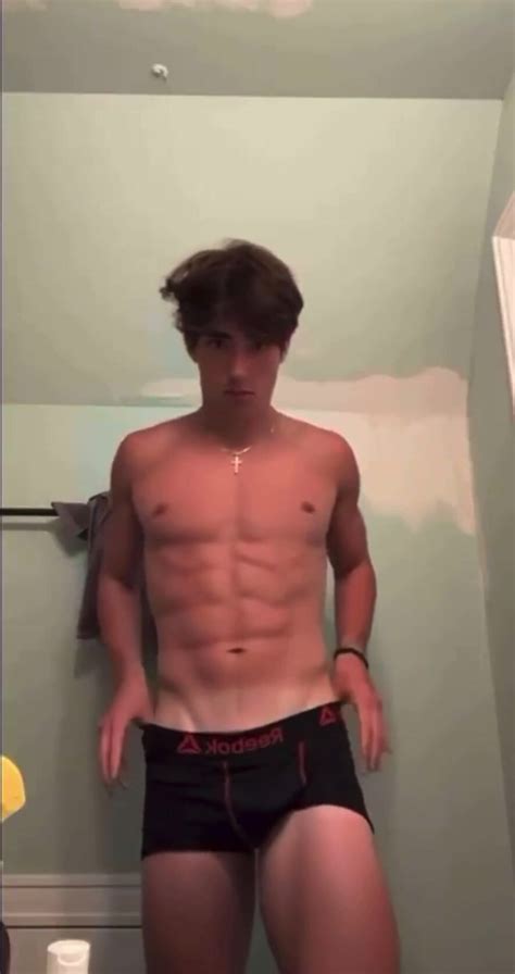 Daddy Hot Straight Guy Baited Jerks Off And