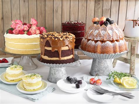 Eight Ways To DIY Naked Cakes For Food Network Sprinkle Bakes