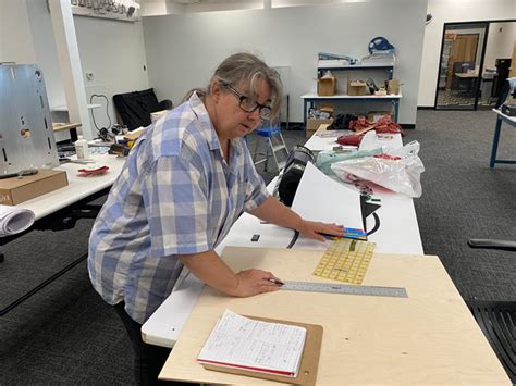 Super Sized Cyber Bot Working Model Details Parallax