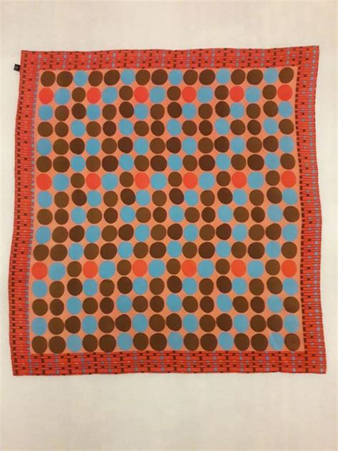 Красивий шовковий хустку — ціна 150 грн у каталозі Шарфи Купити аксесуари за доступною ціною на