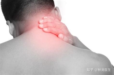 落枕了怎么办千万别用力扭脖子正确的做法看这里 知乎