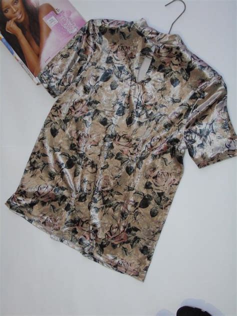 Оксамитова блузочка — ціна 89 грн у каталозі Блузи Купити жіночі речі за доступною ціною на Шафі