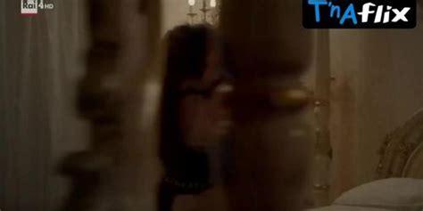 Valentina Lodovini Sexy Scene In Milionari