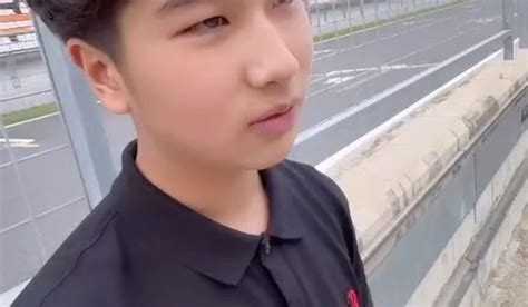 รวมรูปภาพของ ใจละลายเลย น้องโรเตอร์ ลูกชาย พ่อพีท แม่เจ็ง ช็อตนี้หล่อเท่มากๆ รูปที่ 7 จาก 19