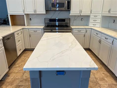 Calacatta Granite Countertops