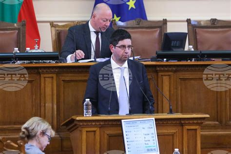 Парламентът започна обсъждането на удължителния бюджет за 2022 година на второ четене Утро