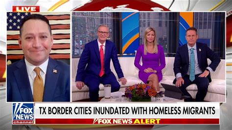 Migrants Flood Texas Border Cities As Fallout From Ending Of Title 42
