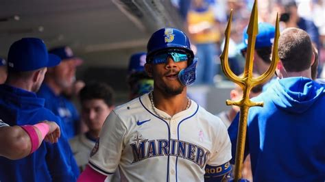 Julio Rodriguez Finally Gets To Celebrate 1st Home Run Of The Season At
