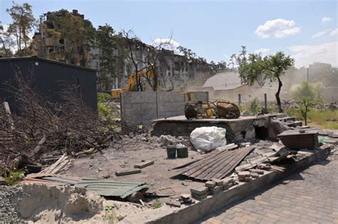 В Ірпені почали відновлювати приватні будинки фото НашКиїв Ua