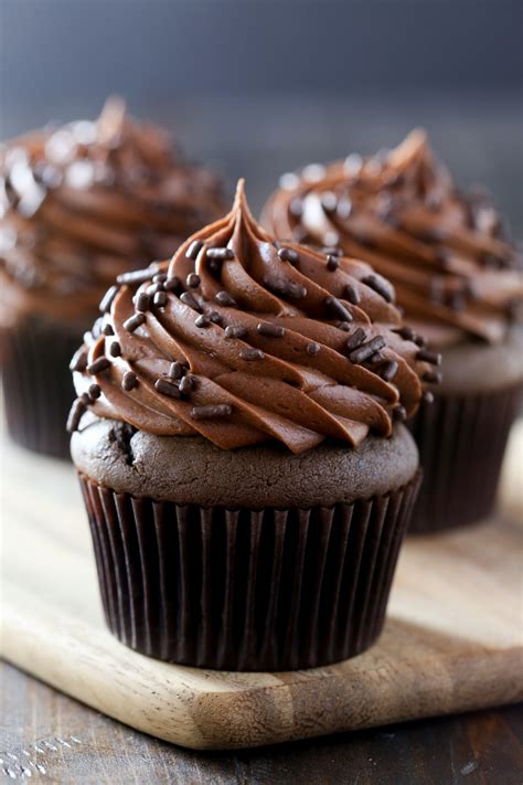 Chocolate Cupcakes With Chocolate Cream Cheese Frosting