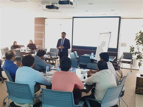 Exploring The Contrasts Qualitative Vs Quantitative Risk Analysis Red Learning