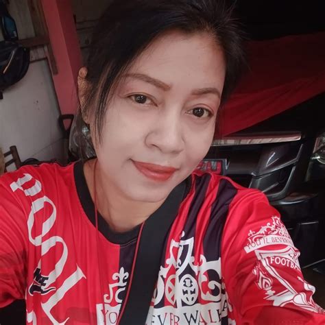 ดีใจอย่างกับเด็กน้อยเลยได้เล่นน้ำฝน Reels คลิปขำๆ พนิดา มณีโชติ Facebook