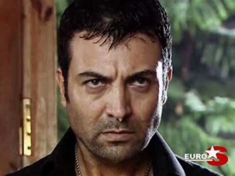 Сарухан Хюнел-Esmer-Изгубени години - YouTube