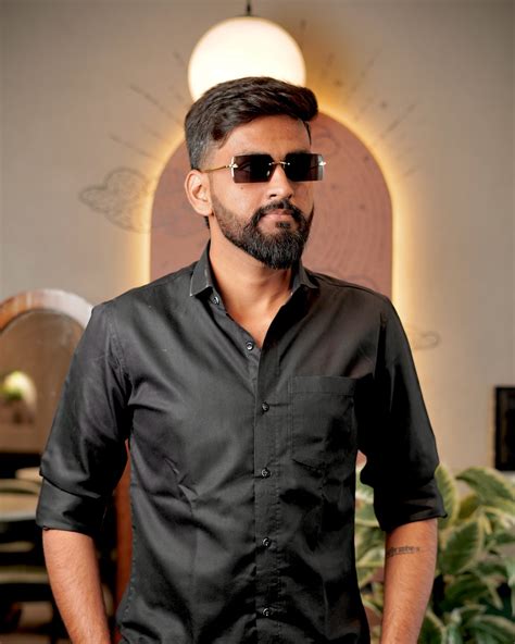 Yash Patel Yashpatoliyaofficial • Instagram Photos And Videos Yash Patel Yashpatoliyaofficial • Instagram Photos And Videos