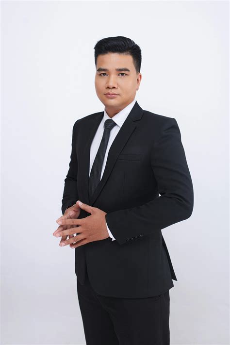 격식 있는 격식있는 옷차림 경력 경영진 고용 공동 작업 관리 기업 기업가 남성 전문가 남자 넥타이 리더십 비즈니스 비즈니스 미팅 비즈니스 복장