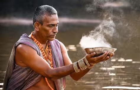 Pitru Paksha 2025 Having These Things At Home Never Brings The