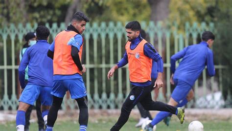 مهدی پور و رضایی غایب قطعی استقلال مقابل نساجی طرفداری