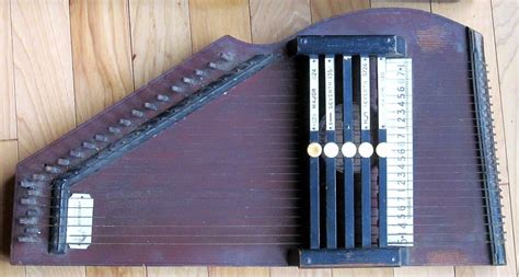 Autoharps For People With Short Arms From Riverboat Music Tm