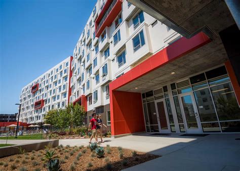 Uc San Diego Dorms Uc San Diego Admits Record 52 946 First Year And