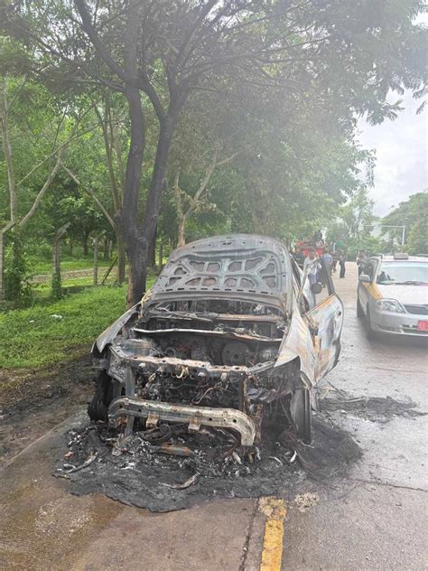 တိုက်ကြေကား တိုက်ကြေကား Added A New Photo