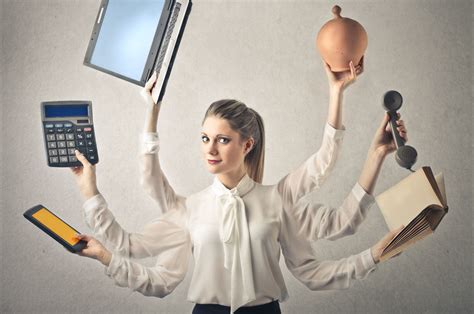 Qualities To Look While Hiring Competent Virtual Assistant AtulHost