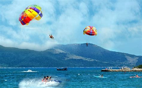 Trải Nghiệm Trò Chơi Cano Dù Bay Tại Đà Nẵng