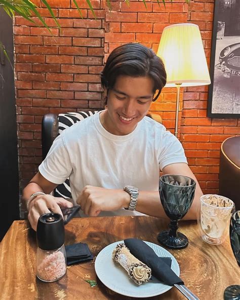 Jericho Rosales Spends Quality Time With Son Santino Rosales Pepph