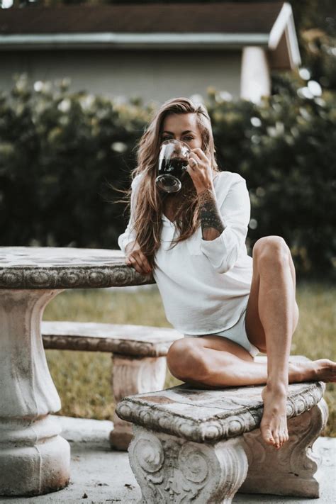 Michaela Isizzu Biography