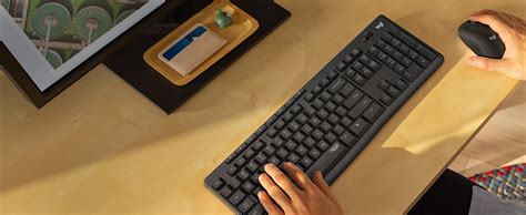 Logitech Mk295 Silent Wireless Mouse And Keyboard Combo With Silenttouch Technology Full Numpad