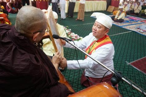 မော်လမြိုင်မြို့၌ Ymba မှ ဆက်ကပ်လှူဒါန်းသောဘွဲ့တံဆိပ်တော်များ၊ ဂုဏ်ရည်ဘွဲ့များဆက်ကပ်ချီးမြှင့