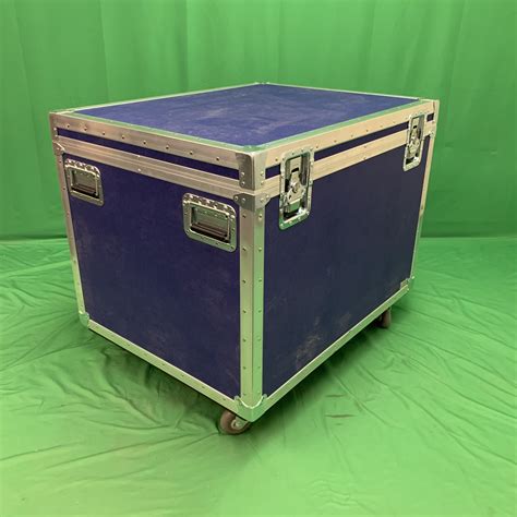 Medium 9 Utility Trunk Oc 10947 — Omega Case Co Medium 9 Utility Trunk Oc 10947 — Omega Case Co