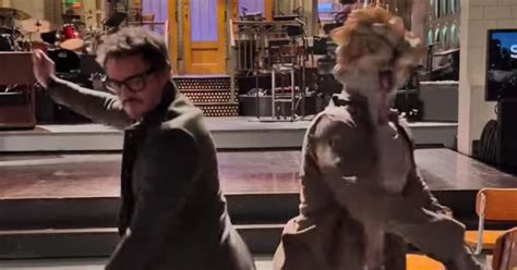 The Last Of Us Star Pedro Pascal Dances With A Twerking Clicker In Latest Snl Promo